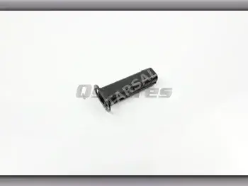 - Volkswagen Touareg - Clips Genuine Part With Delivery For Sale in Qatar