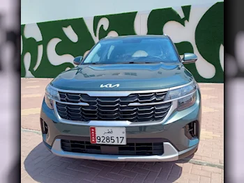 Kia SELTOS Forest Green SUV 2x4 For Rent in Qatar