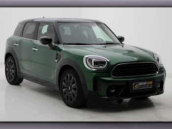 Mini Cooper CountryMan Green 2021 For Sale in Qatar