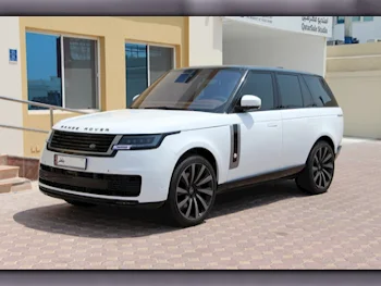 Land Rover Range Rover Vogue SE Super charged White 2015 For Sale in QAR