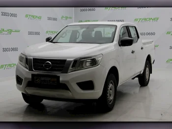 Nissan Navara White 2019 For Sale in QAR