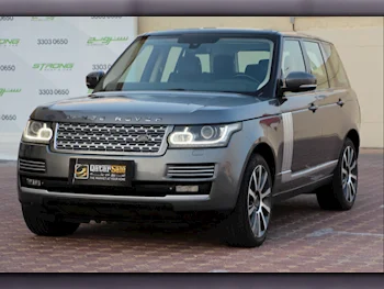 Land Rover Range Rover Vogue Super charged Gray 2015 For Sale in Qatar