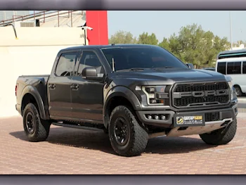 Ford Raptor Gray 2017 For Sale in QAR